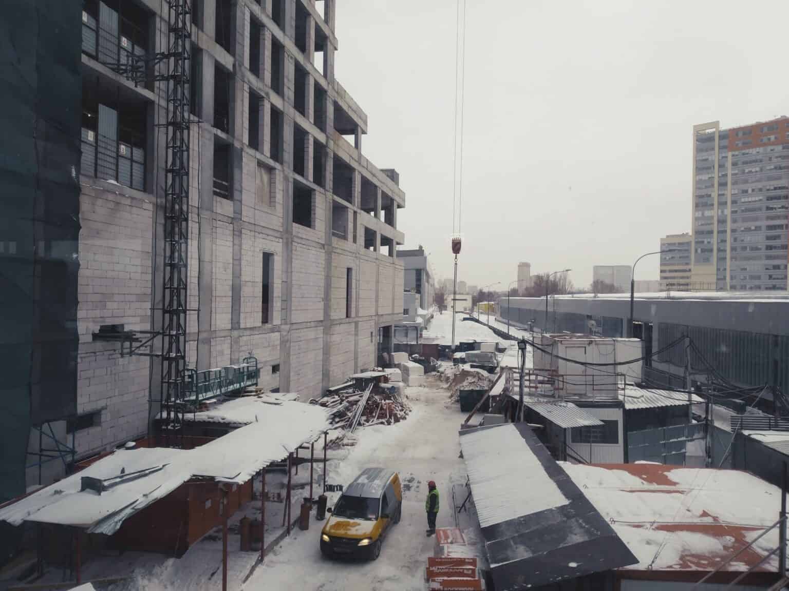 A Guide to Working With Concrete in Cold Weather - Construction ...