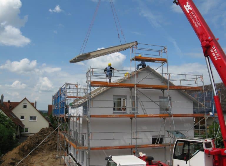 Crane Lifting Scaffolding - Construction Files