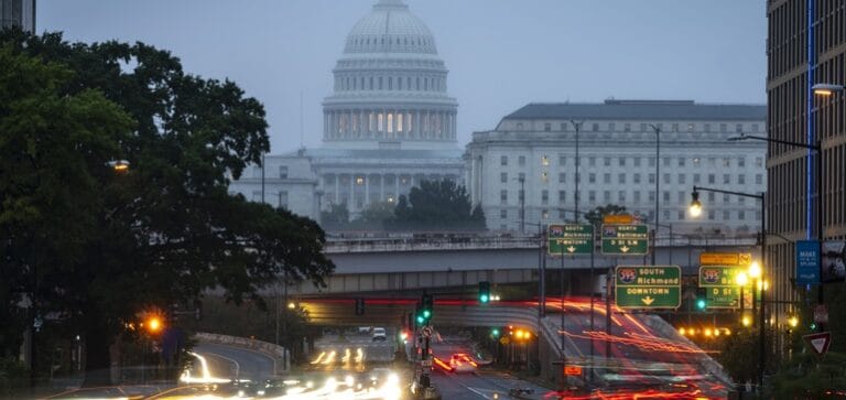 DOE unveils new efficiency standards for federal buildings ...