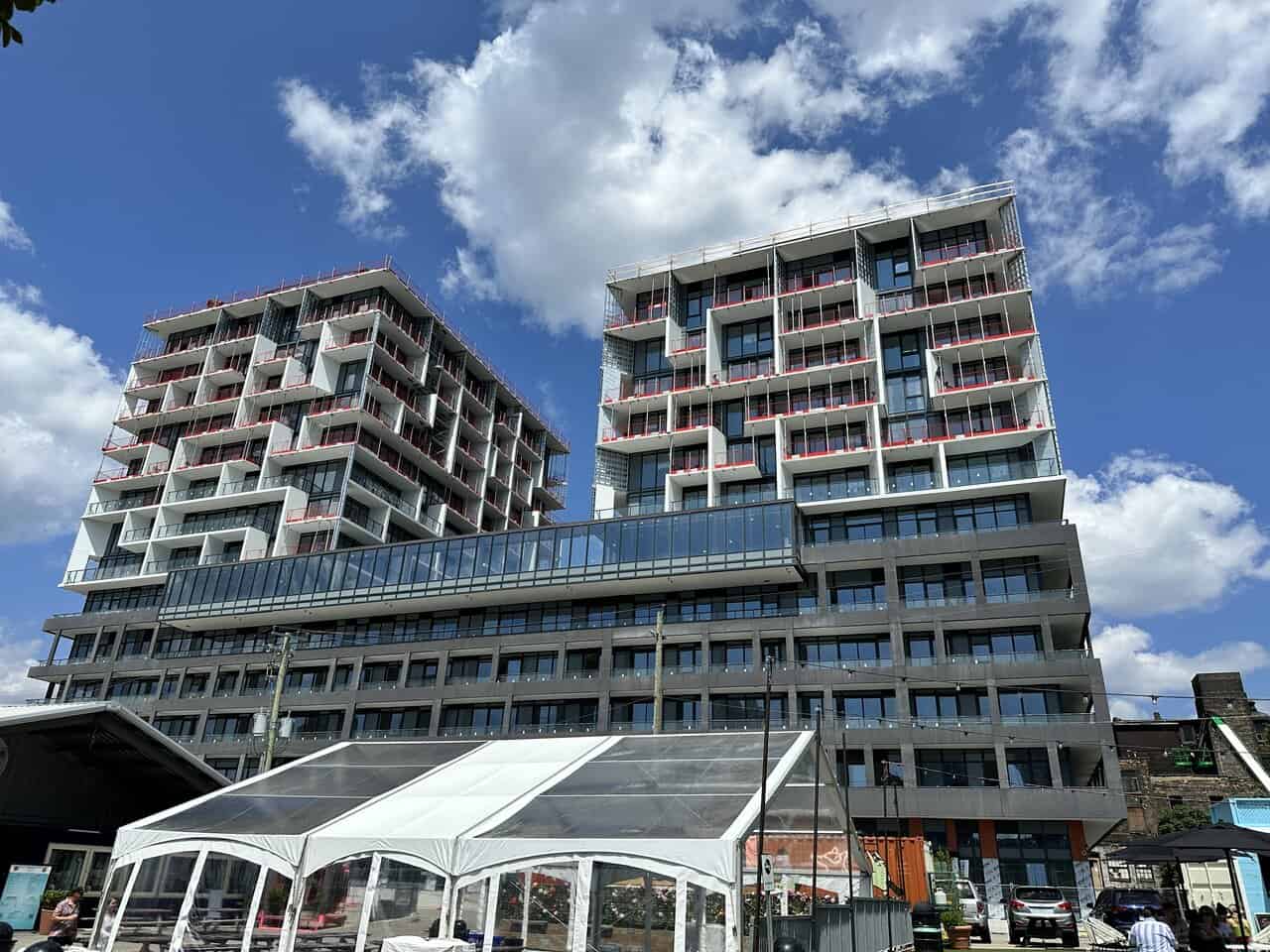 West Condos Preparing for Occupancy on Niagara Street - Construction News